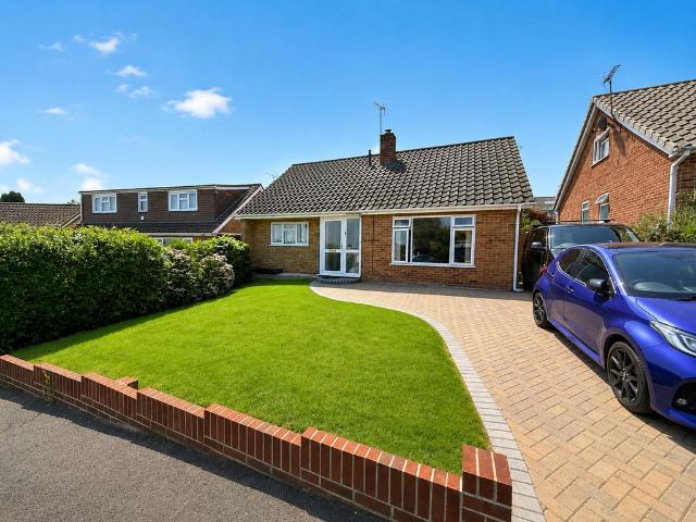 4 bedroom detached bungalow for sale