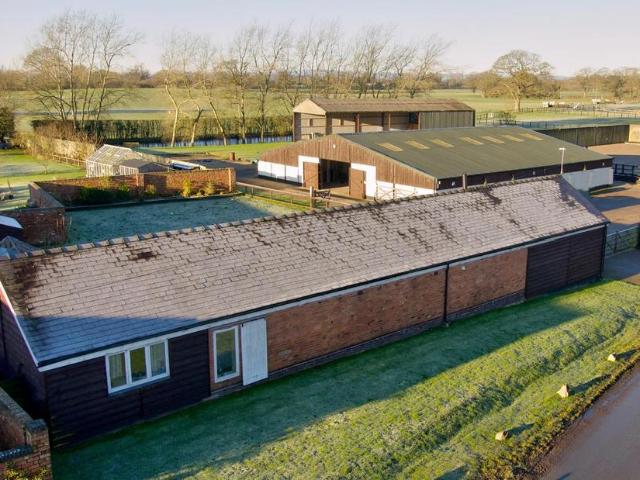 4 bedroom detached bungalow for sale