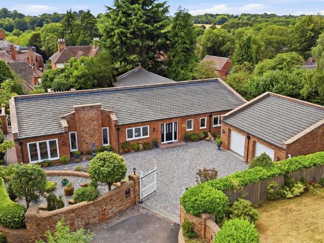 4 bedroom detached bungalow for sale