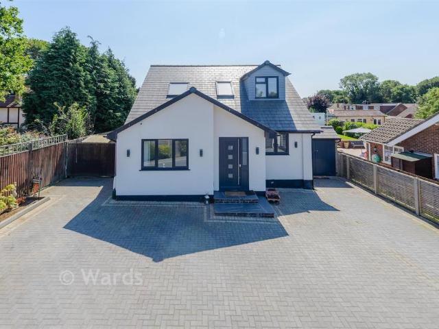 4 bedroom detached bungalow for sale