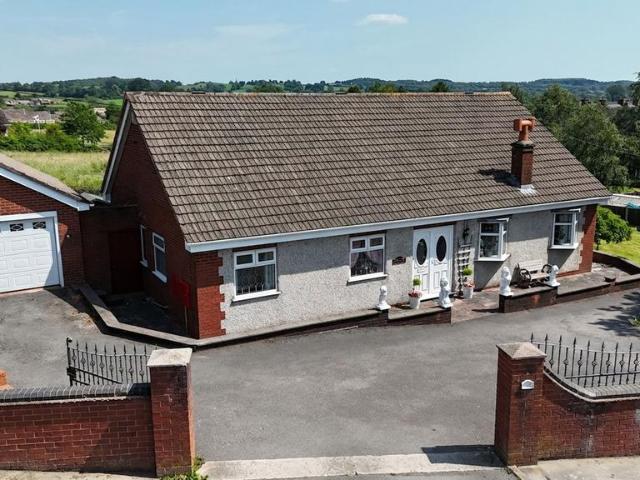 4 bedroom detached bungalow for sale