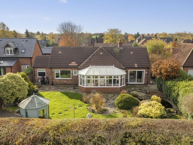 4 bedroom detached bungalow for sale