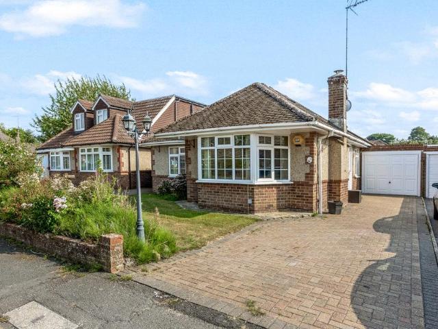 4 bedroom detached bungalow for sale