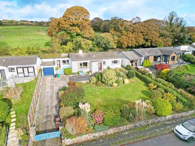 4 bedroom detached bungalow for sale