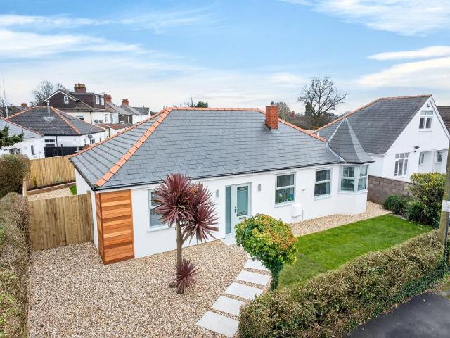 4 bedroom detached bungalow for sale