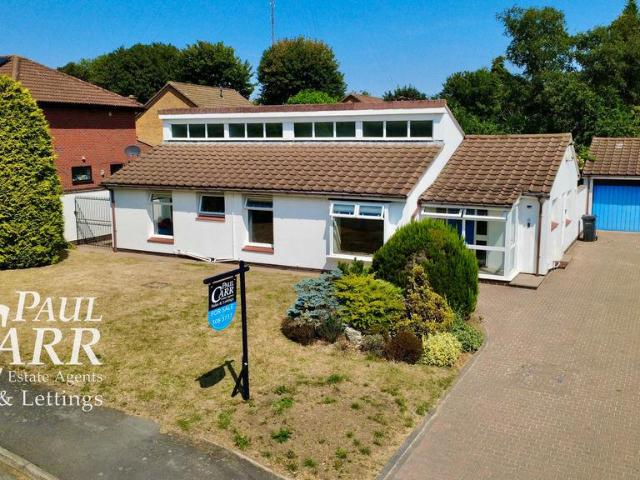 4 bedroom detached bungalow for sale