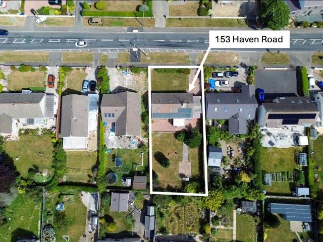 4 bedroom detached bungalow for sale