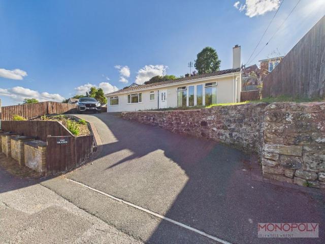 4 bedroom detached bungalow for sale