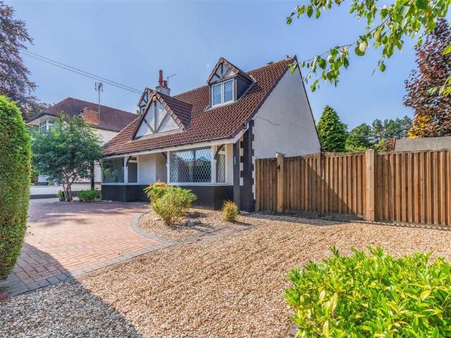 4 bedroom detached bungalow for sale