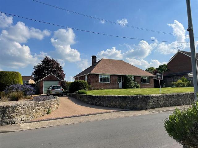 4 bedroom detached bungalow for sale
