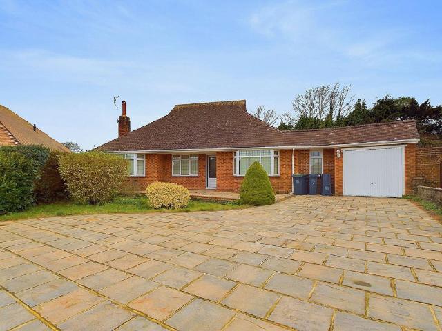 4 bedroom detached bungalow for sale