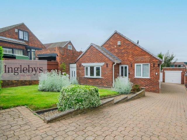 4 bedroom detached bungalow for sale