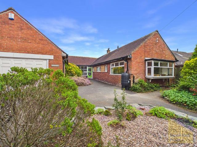 4 bedroom detached bungalow for sale