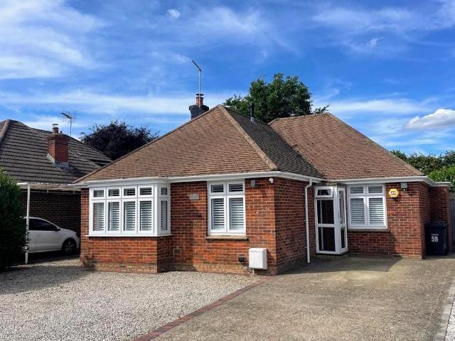 4 bedroom detached bungalow for sale