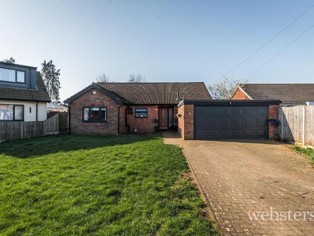 4 bedroom detached bungalow for sale