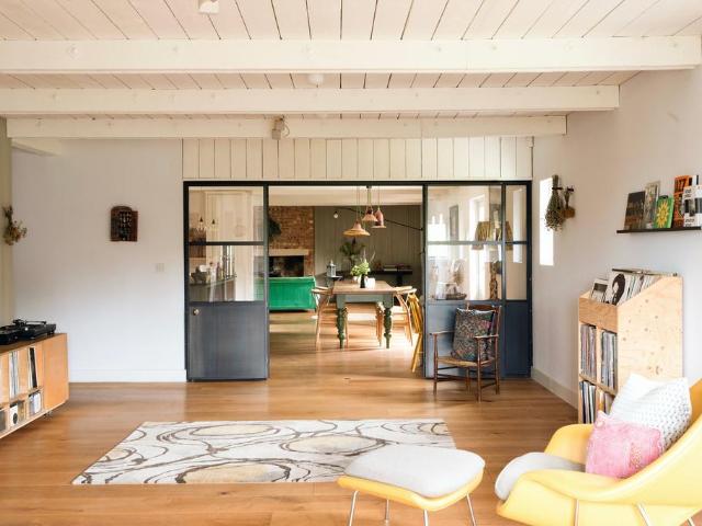 4 bedroom detached bungalow for sale