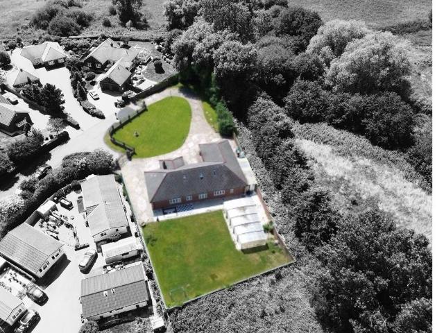 4 bedroom detached bungalow for sale