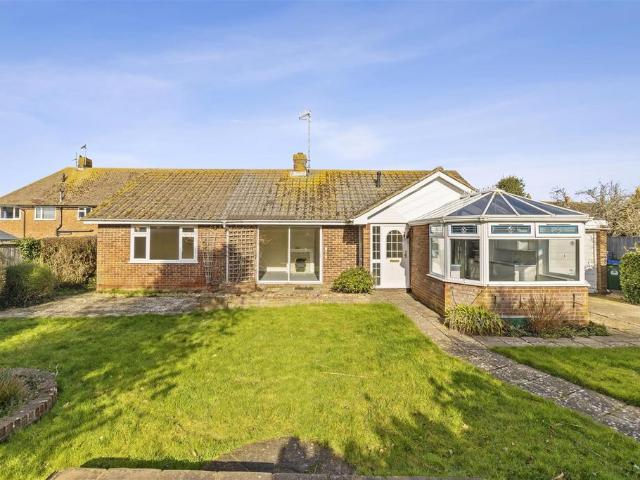 4 bedroom detached bungalow for sale