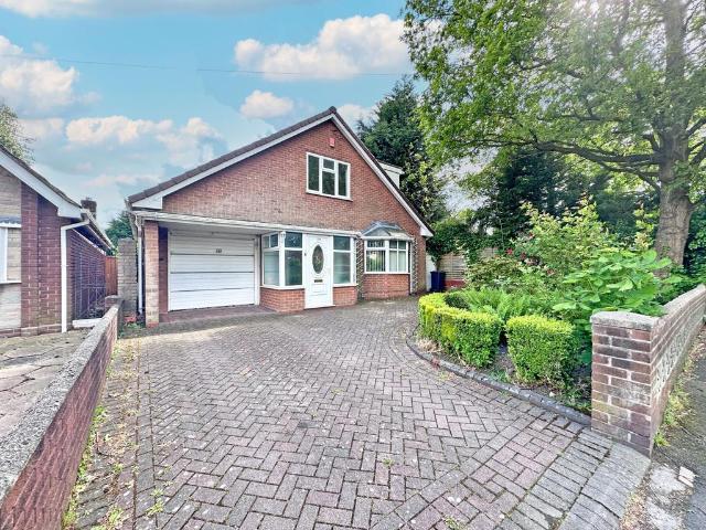 4 bedroom detached bungalow for sale