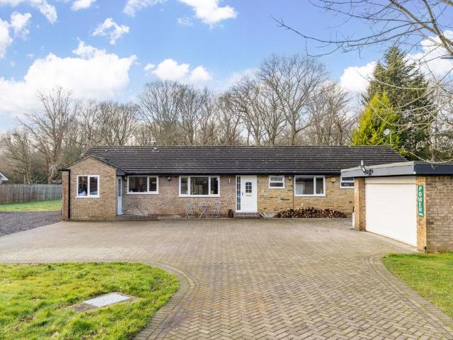4 bedroom detached bungalow for sale