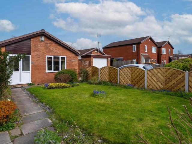 4 bedroom detached bungalow for sale