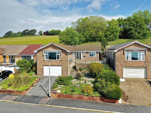 4 bedroom detached bungalow for sale
