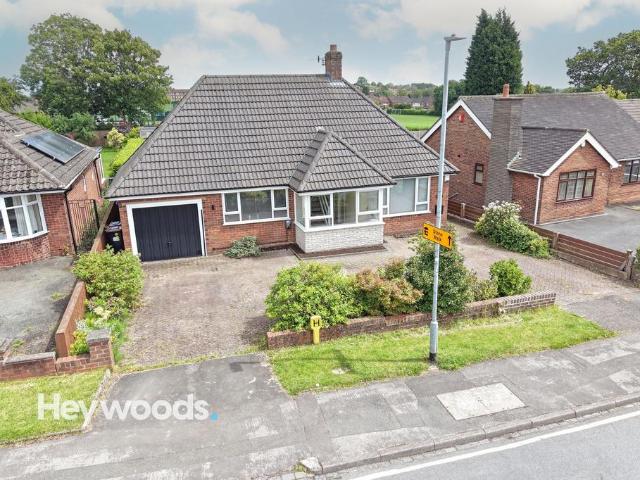 4 bedroom detached bungalow for sale