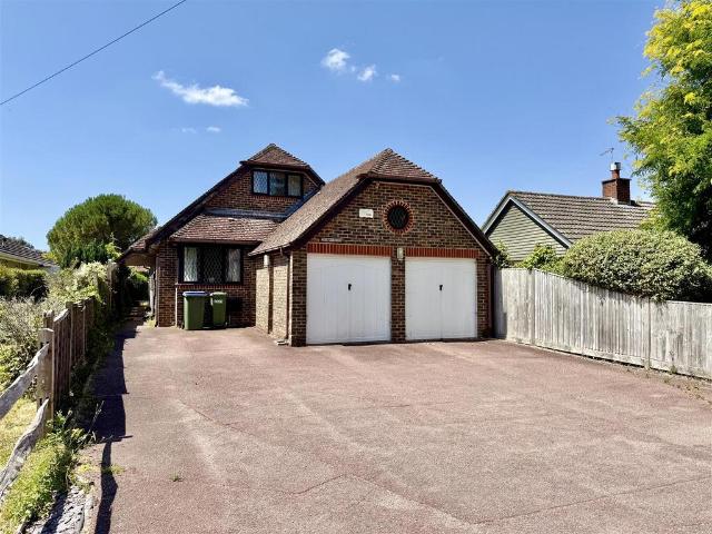 4 bedroom detached bungalow for sale