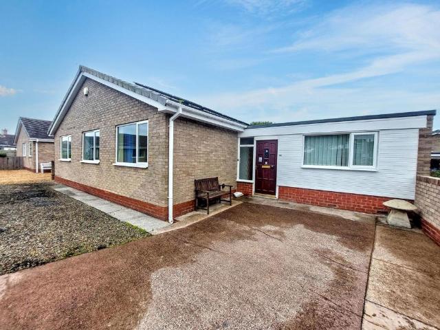 4 bedroom detached bungalow for sale
