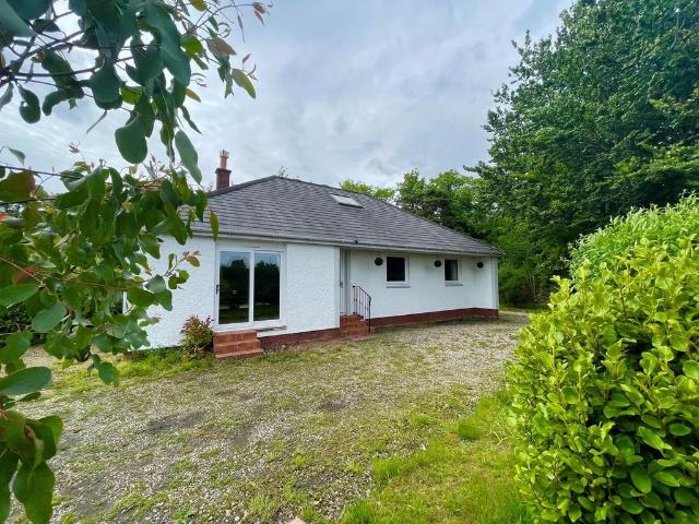 4 bedroom detached bungalow for sale
