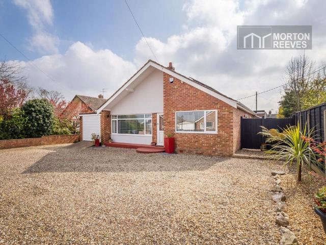 4 bedroom detached bungalow for sale