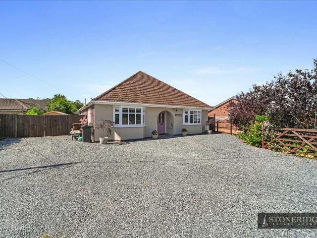 4 bedroom detached bungalow for sale