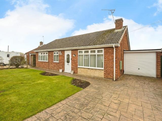 4 bedroom detached bungalow for sale