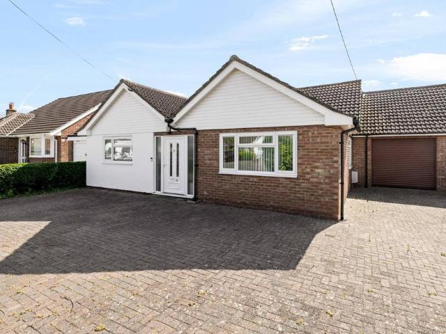4 bedroom detached bungalow for sale