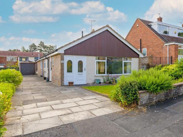 4 bedroom detached bungalow for sale