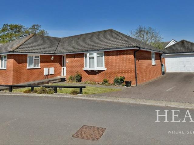 4 bedroom detached bungalow for sale
