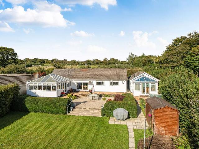 4 bedroom detached bungalow for sale