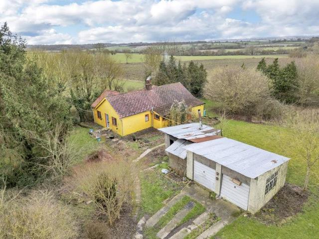 4 bedroom detached bungalow for sale