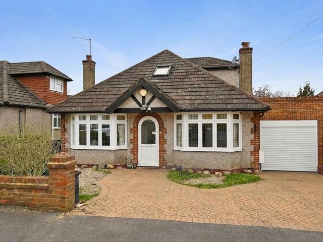4 bedroom detached bungalow for sale