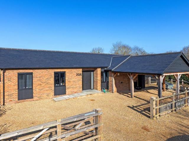 4 bedroom detached bungalow for sale