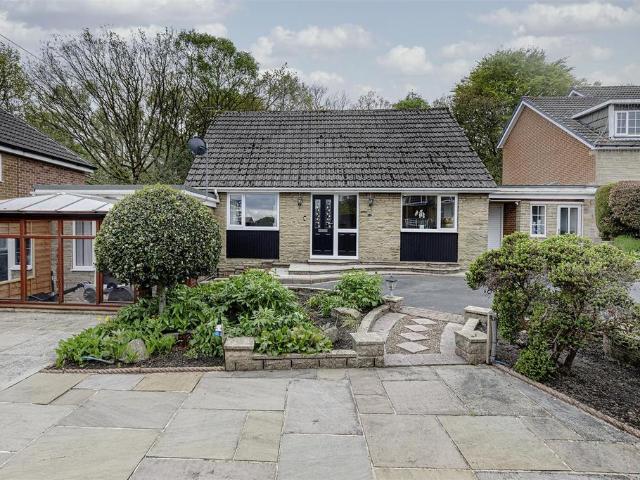 4 bedroom detached bungalow for sale