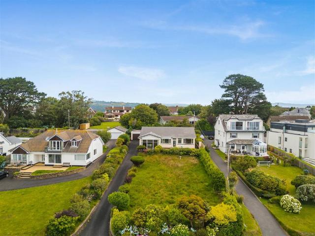 4 bedroom detached bungalow for sale
