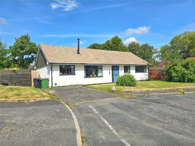 4 bedroom detached bungalow for sale
