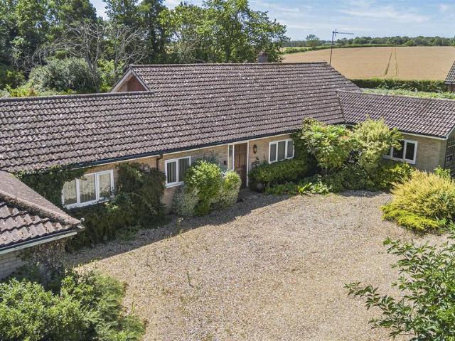4 bedroom detached bungalow for sale