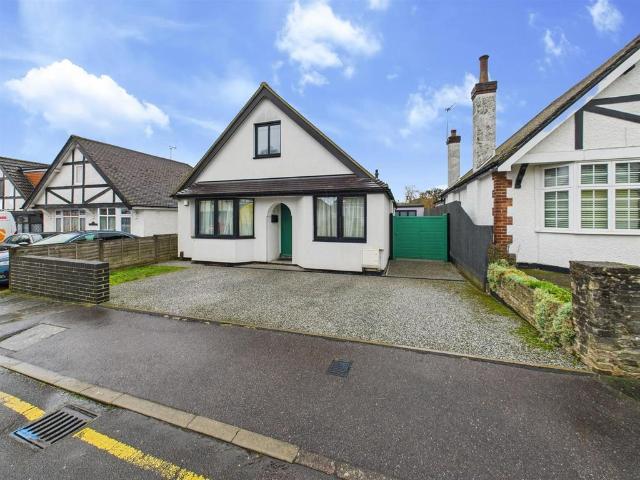 4 bedroom detached bungalow for sale