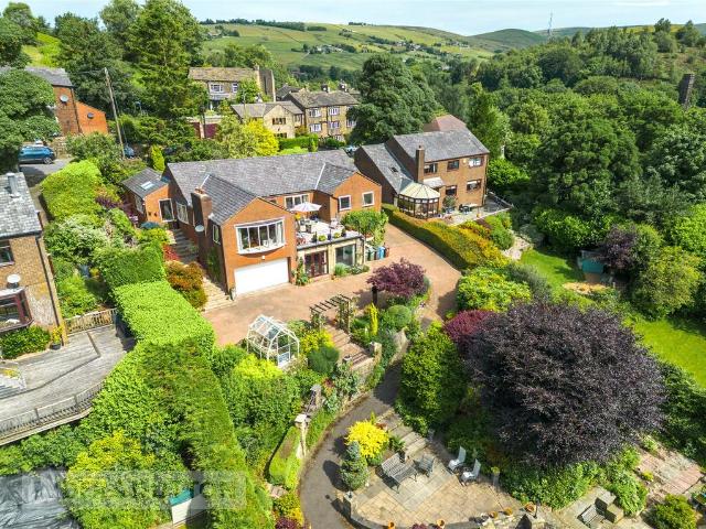 4 bedroom detached bungalow for sale