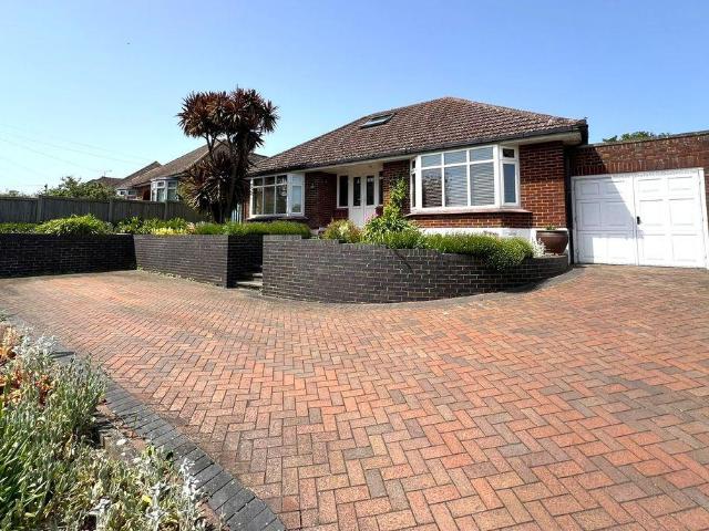 4 bedroom detached bungalow for sale