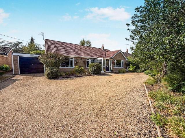 3 bedroom detached bungalow for sale