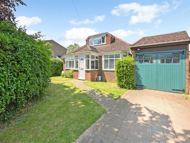 4 bedroom detached bungalow for sale