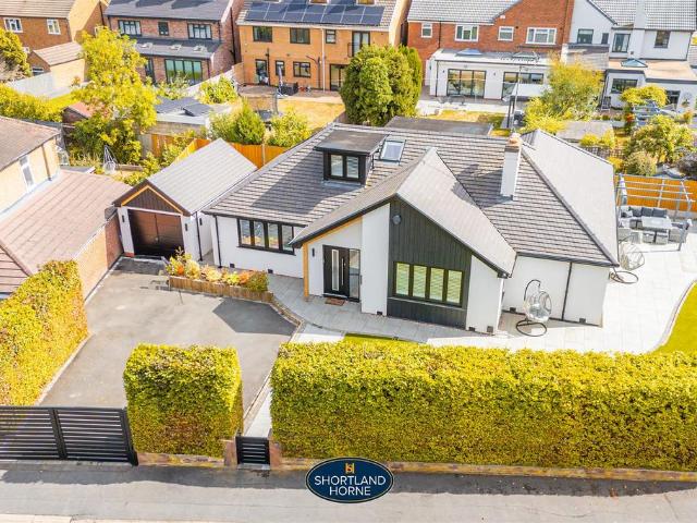 4 bedroom detached bungalow for sale